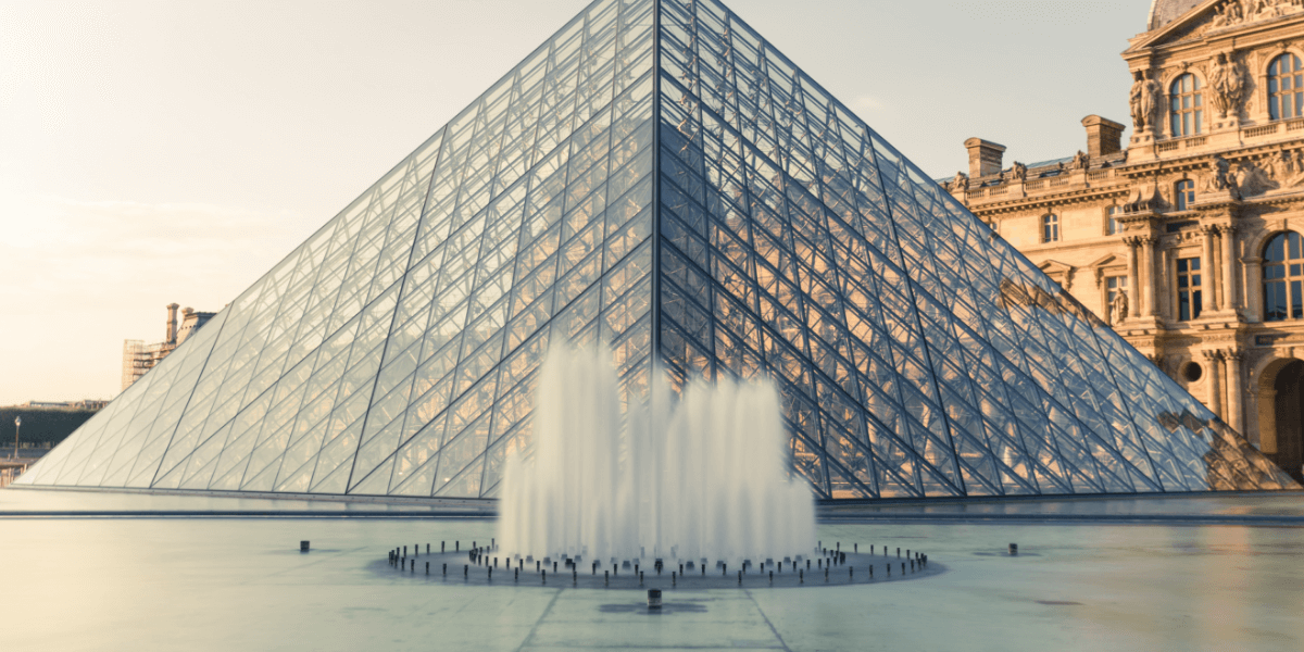 10 Must-See Attractions in Paris