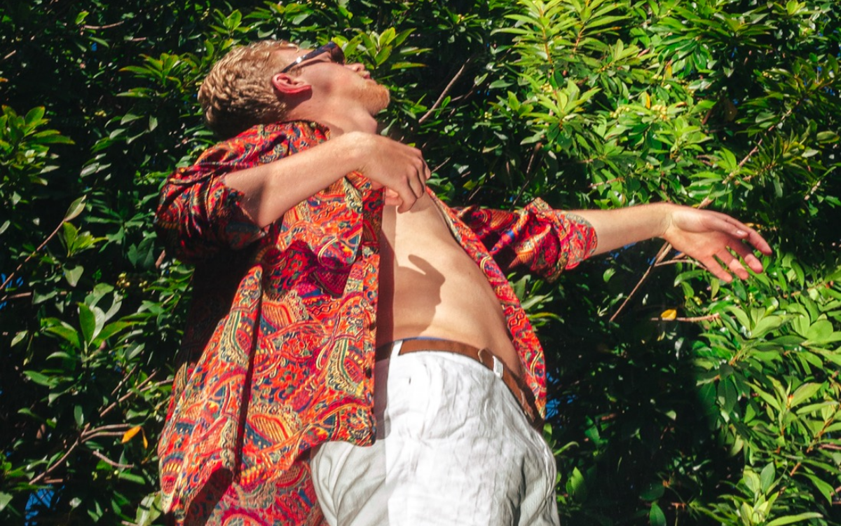 The Indie-Pop Soundscape of 'Echoes': A Dive into Heuch and Silier's ...