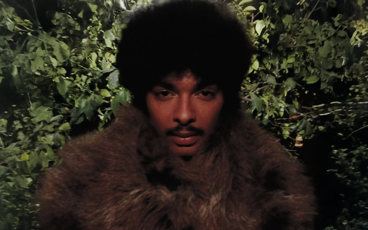 Rising Star Isaac Dunbar Blends Retro Influences with Modern Pop ...